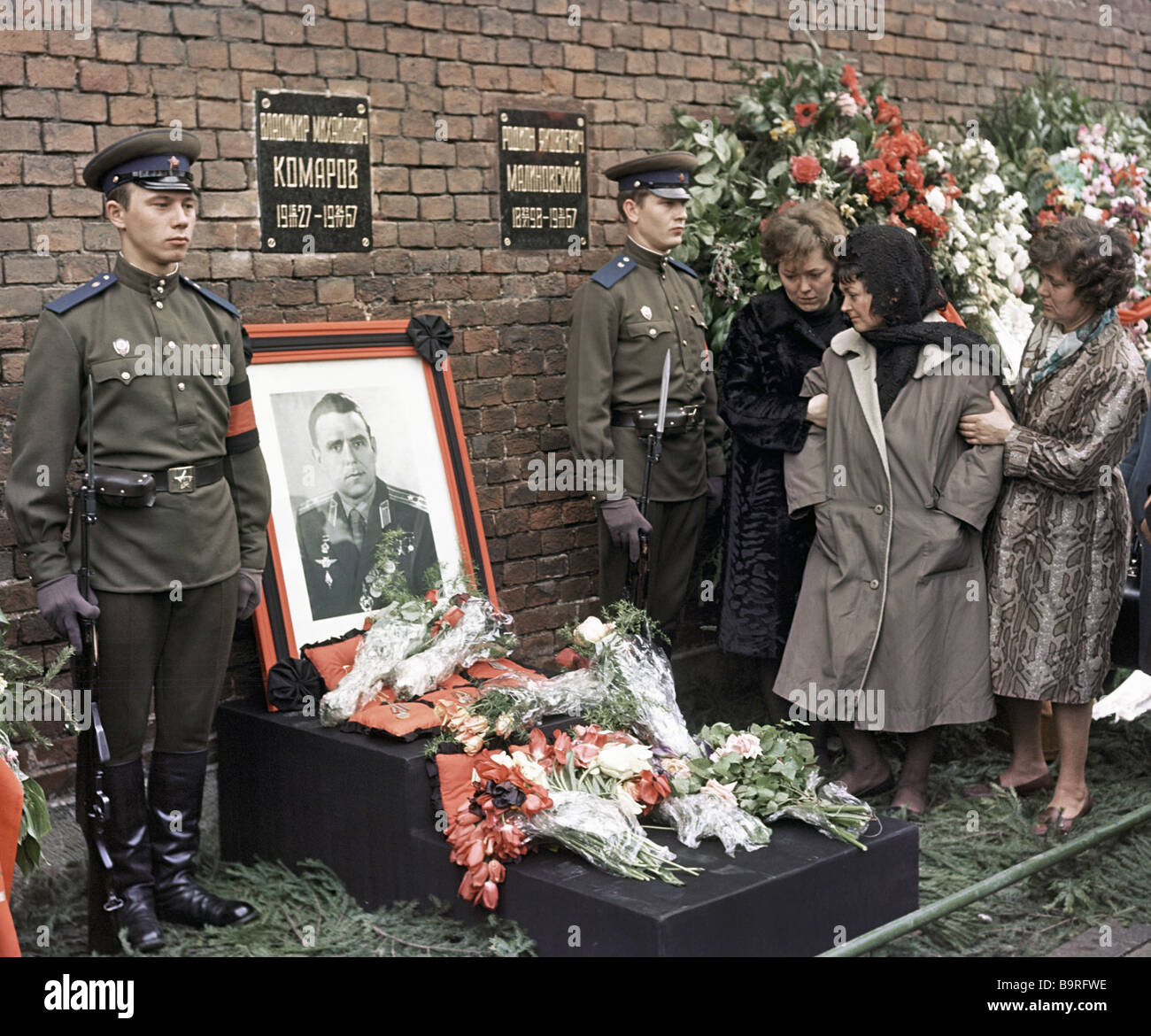 The burial ceremony of Vladimir Komarov USSR pilot cosmonaut Hero of ... The burial ceremony of Vladimir Komarov USSR pilot cosmonaut Hero of ...