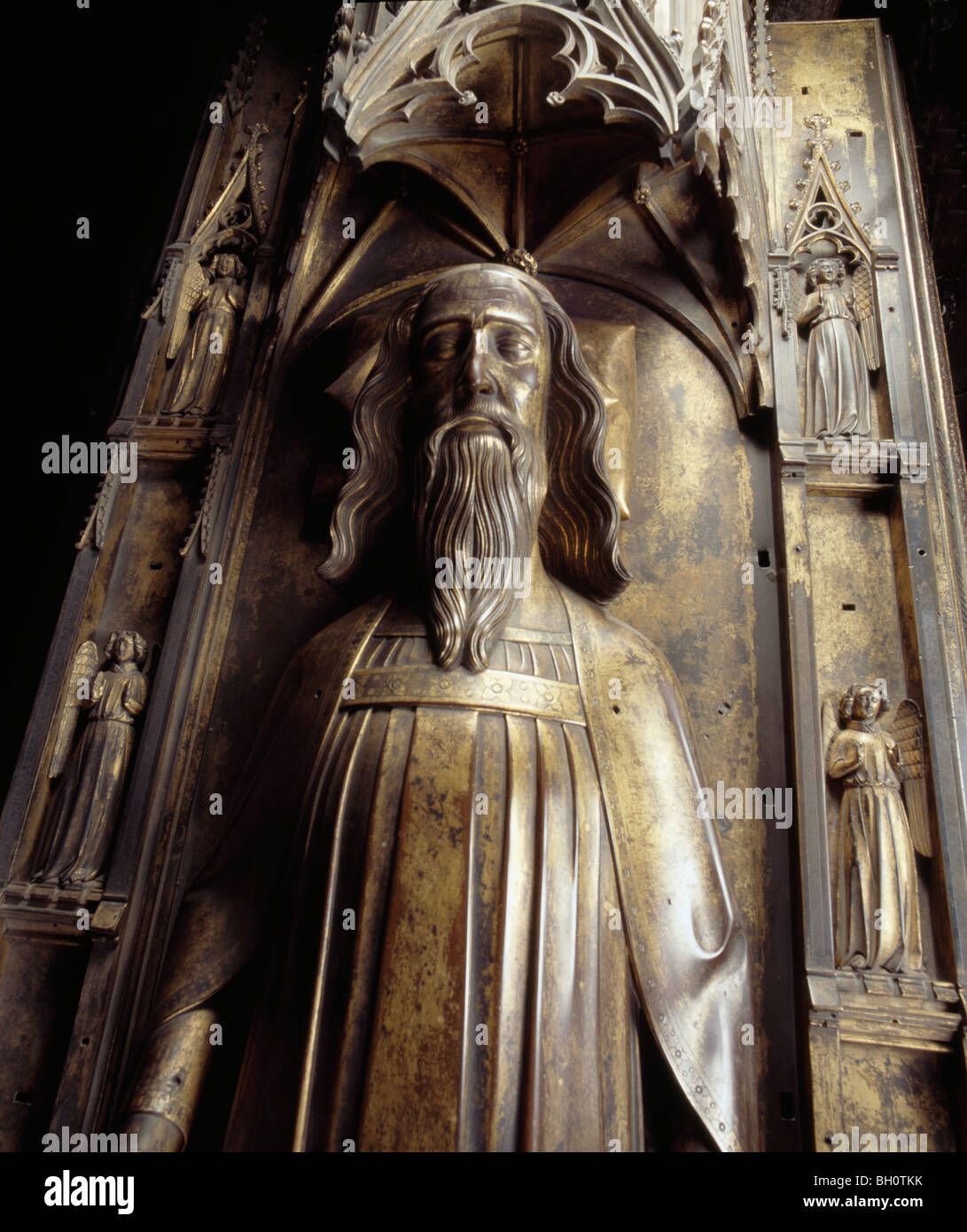 Edward III King of England 1327-77 bronze effigy on his tomb in Stock ... Edward III King of England 1327-77 bronze effigy on his tomb in Stock ...