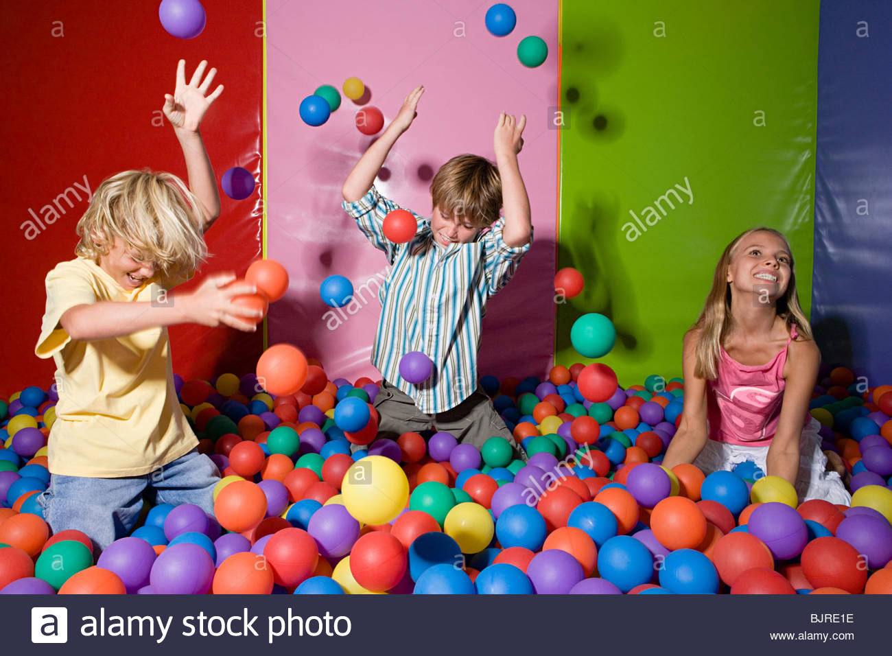 Kids playing in ball pool Stock Photo, Royalty Free Image: 28790090 - Alamy