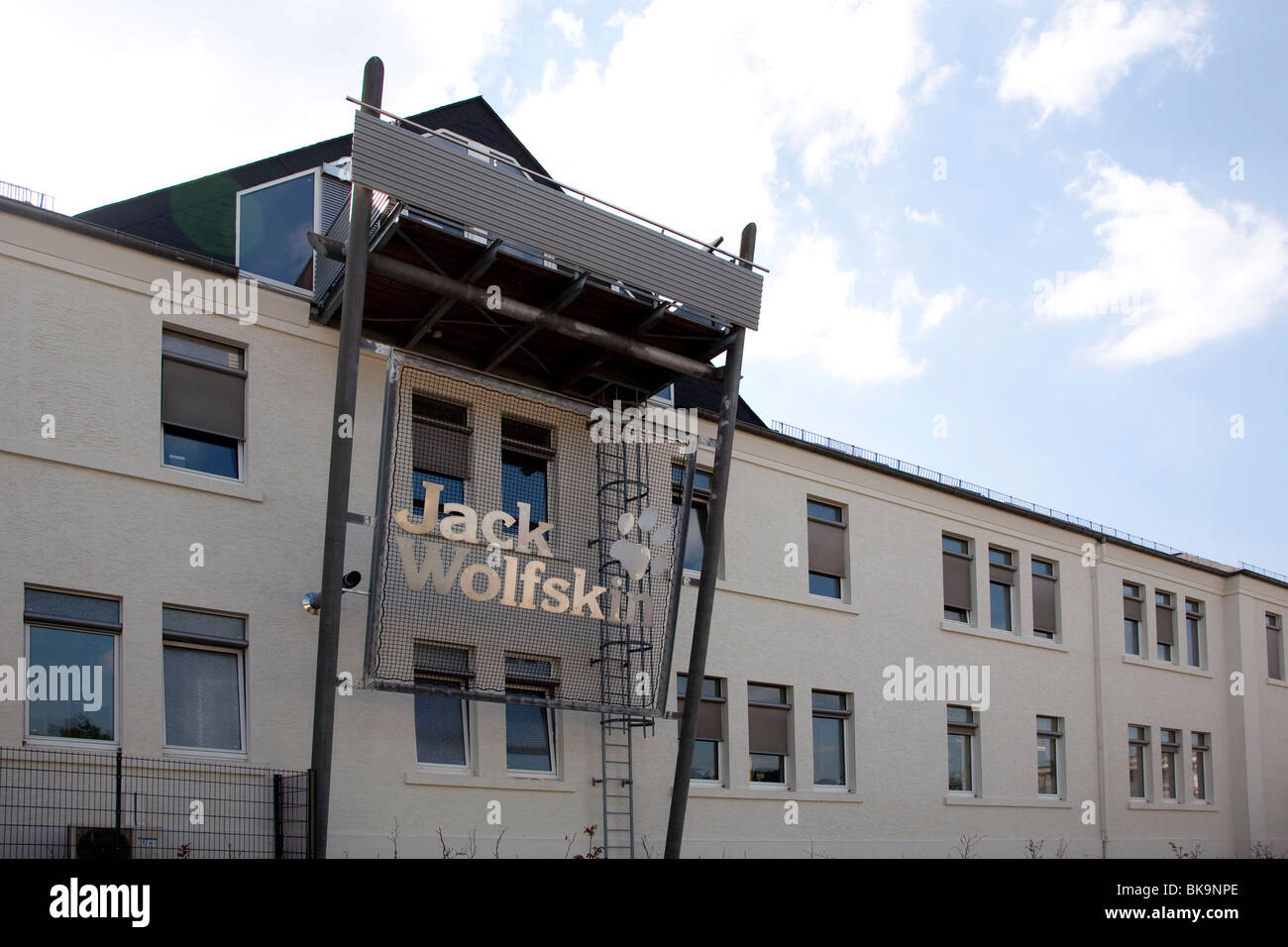 Headquarters of the Jack Wolfskin GmbH company in Idstein in the Stock ... Headquarters of the Jack Wolfskin GmbH company in Idstein in the Stock ...