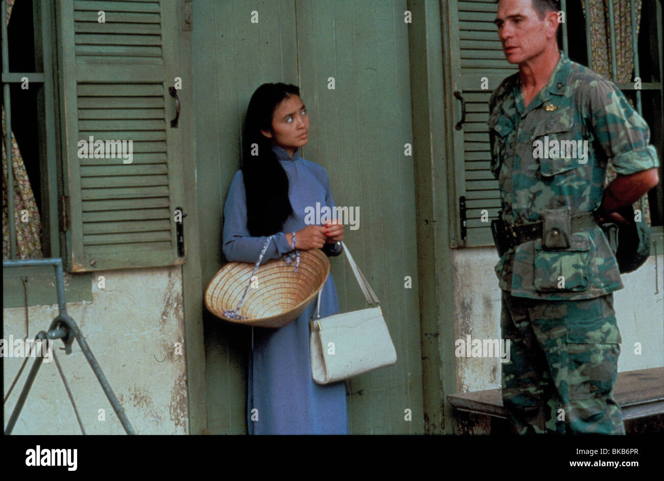 Heaven And Earth 1993 Hiep Thi Le Tommy Lee Jones Hae 010 Stock