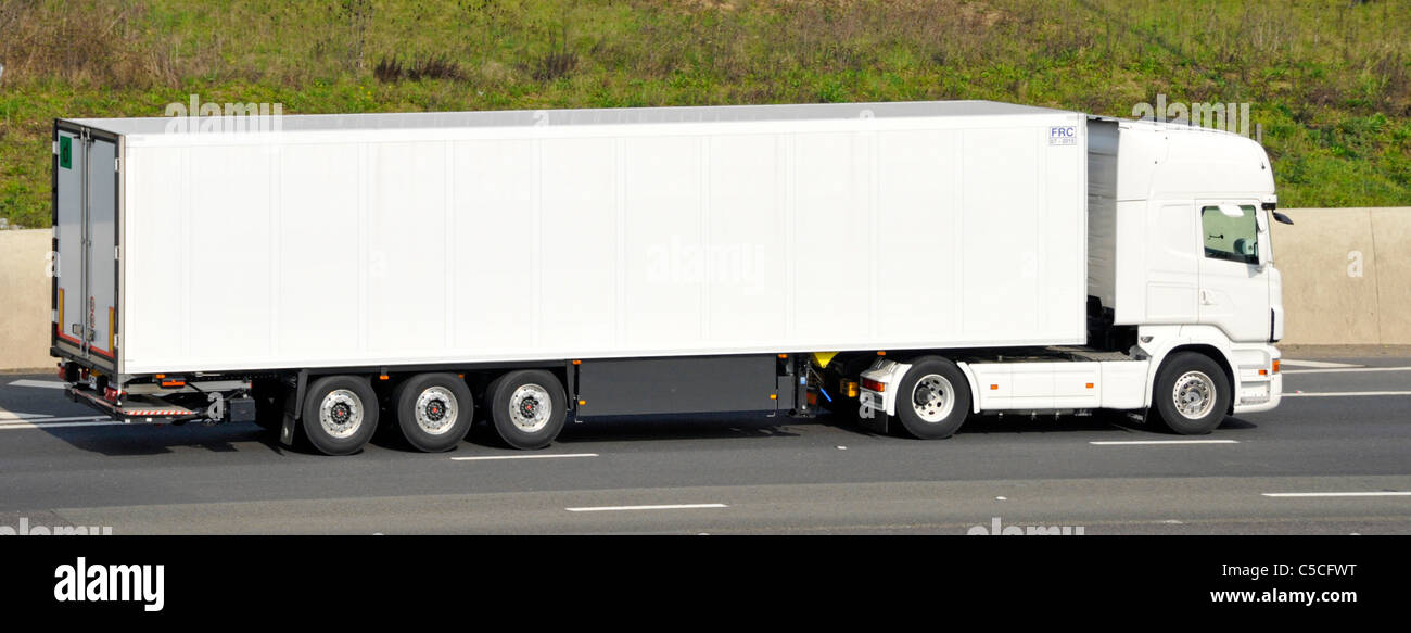 White Unmarked Articulated Lorry And Trailer Stock Photo 37769924 Alamy White Unmarked Articulated Lorry And Trailer Stock Photo 37769924 Alamy