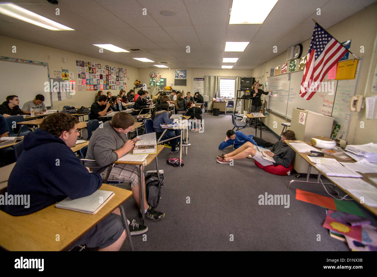 A California high school English teacher seats noisy students on the ... A California high school English teacher seats noisy students on the ...