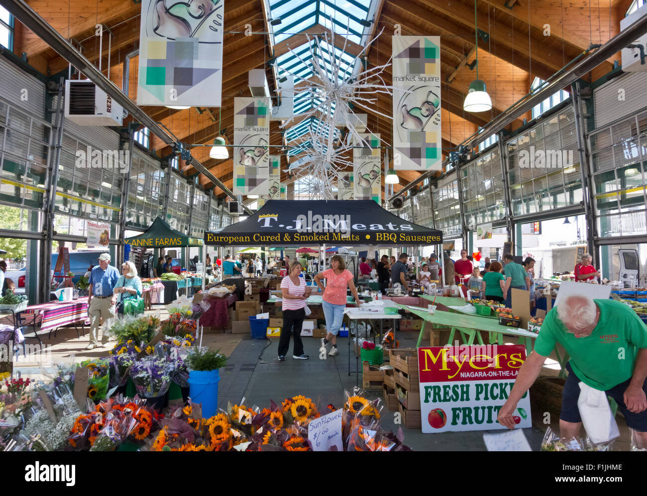 Saturday farmer's market at Market Square in downtown St. Catharines ...