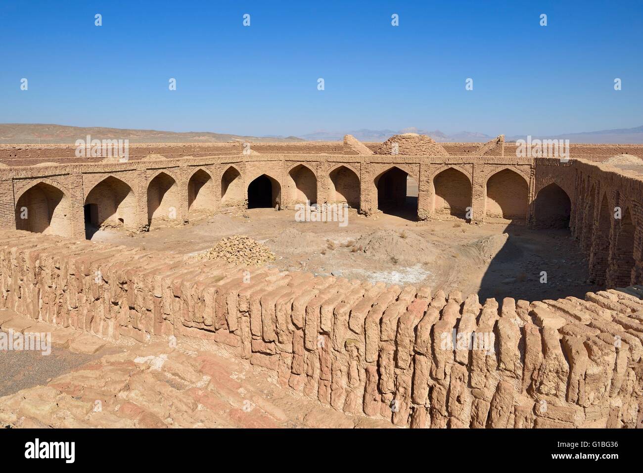 Iran, Yazd province, Dasht-e Kavir desert, Saqand caravanserai Stock ... Iran, Yazd province, Dasht-e Kavir desert, Saqand caravanserai Stock ...