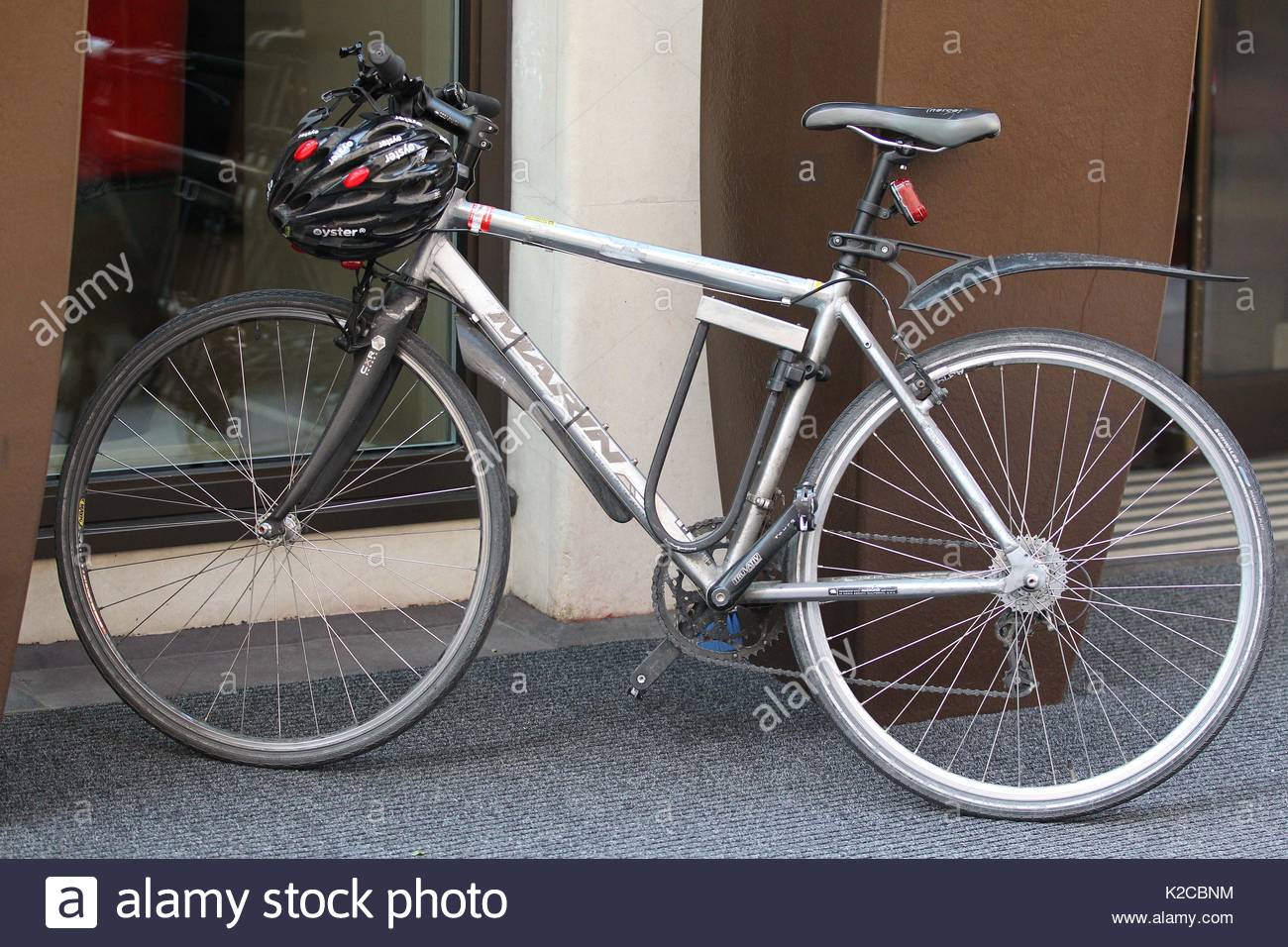 Boris Johnson's bike. Mayor of London Boris Johnson enjoys a ride Stock ... Boris Johnson's bike. Mayor of London Boris Johnson enjoys a ride Stock ...