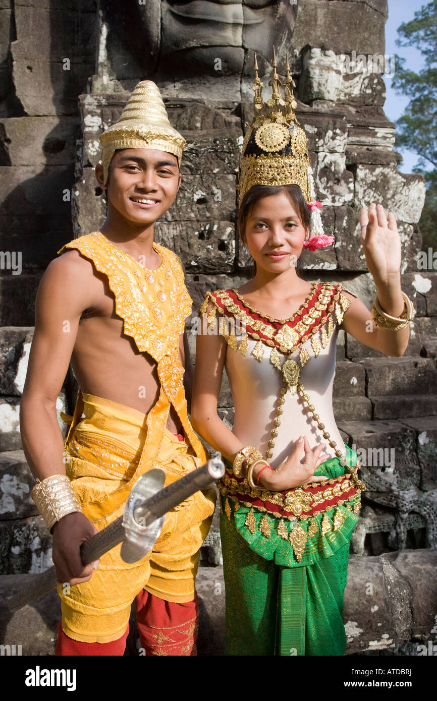 Cambodia Traditional Clothing Dress Stockfotos And Cambodia Traditional