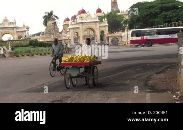 Mysore, Karnataka, India - September 20, 2024: Street scene: banana ...