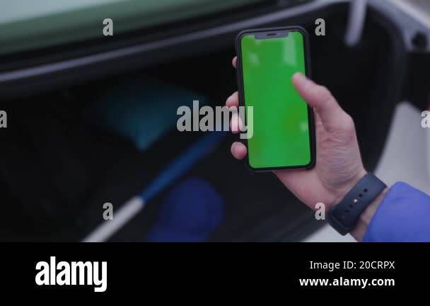 Los Angeles, California 15 03 2019 EDITORIAL: Man hand chatting on ...