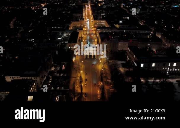 Siegestor Luftaufnahme in Deutschland, Bayern, Munchen. Triumphbogen ...