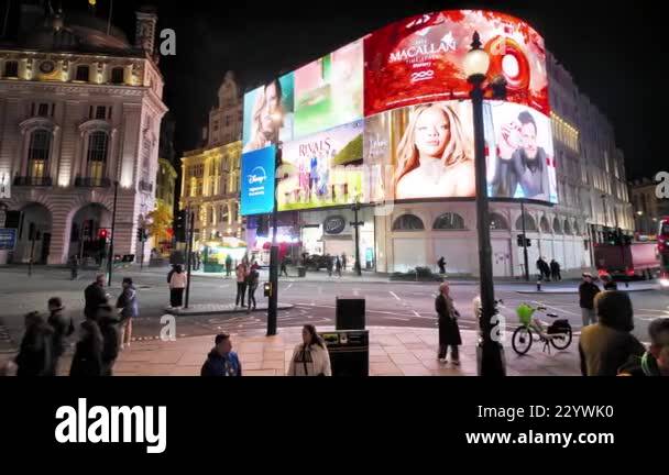 London, UK. October 20, 2024: Piccadilly circus billboards changing ...