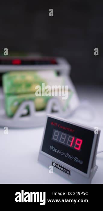 Display showing the quantity of banknotes in cash counting machine ...