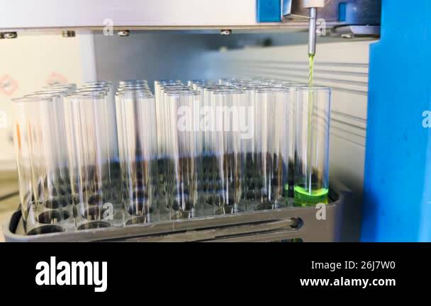 Green fluorescent chemical compound is separated in liquid ...