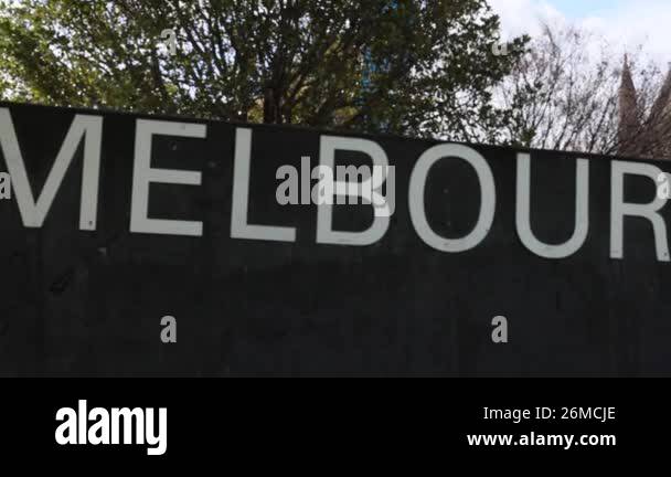 Sign and building at Melbourne Museum Stock Video Footage - Alamy