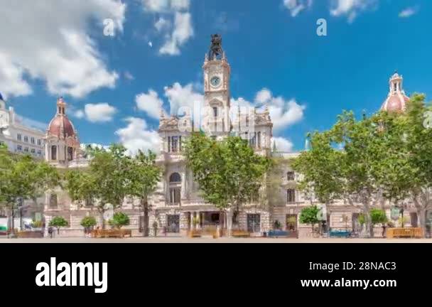Valencia City Hall Ajuntament de Valencia timelapse hyperlapse in Plaza ...