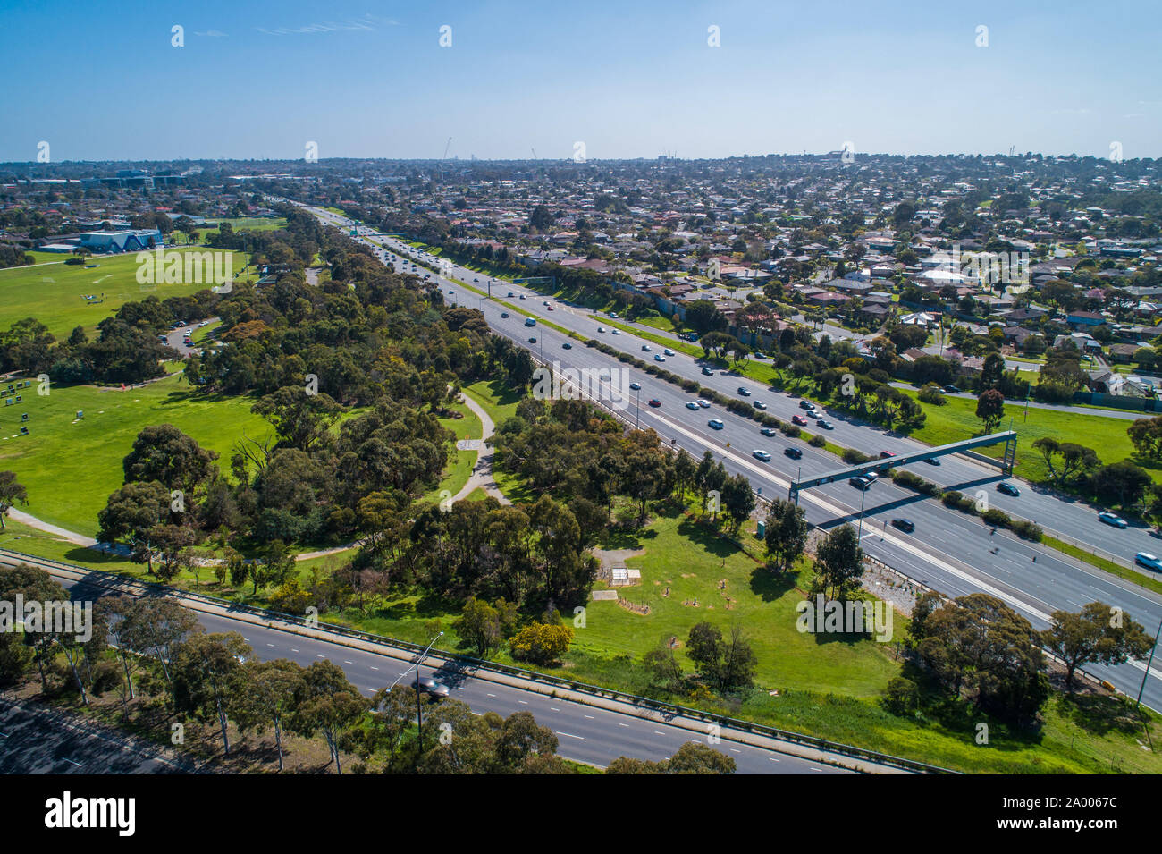Melbourne highway bridge overpass hi-res stock photography and images ...