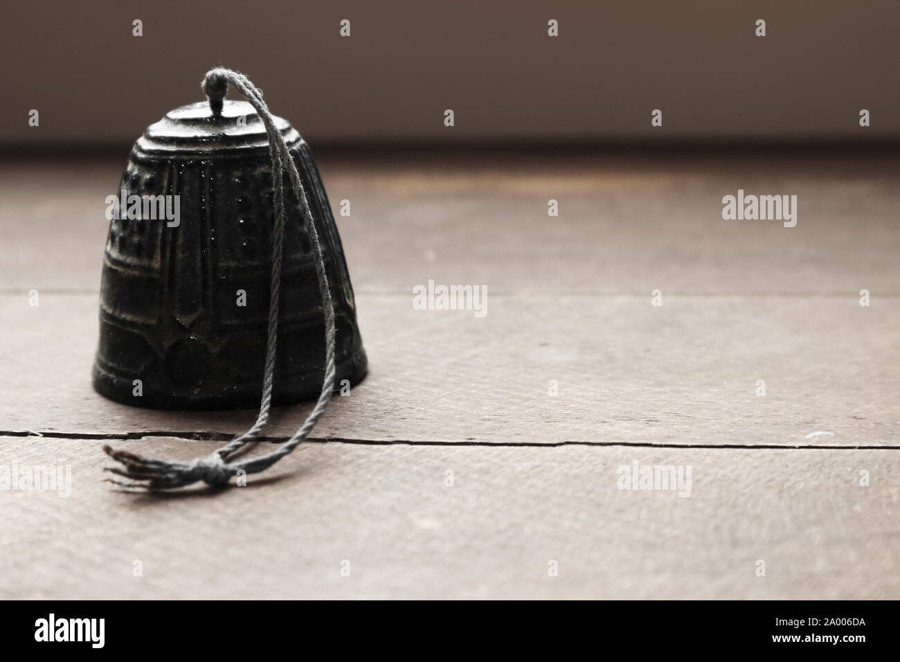 Japanese bell hi-res stock photography and images - Alamy