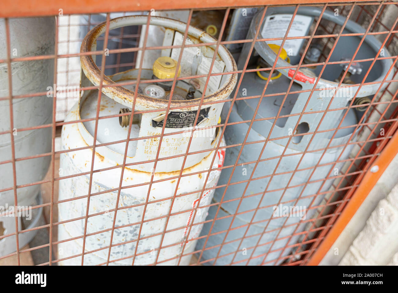 Compressed air energy storage hi-res stock photography and images - Alamy