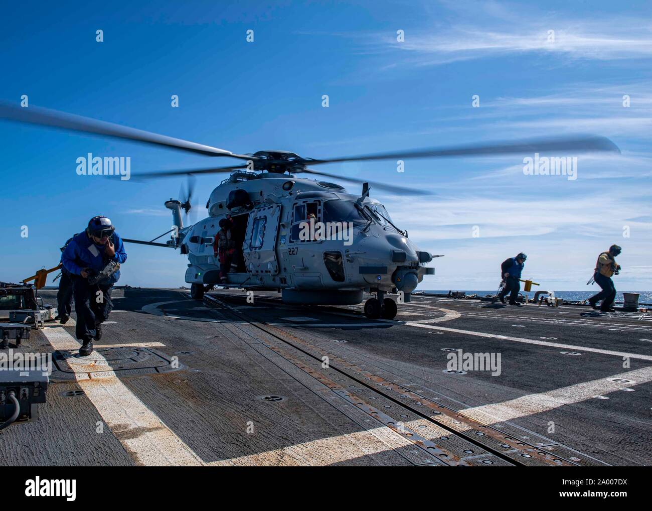 190916-N-UB406-0077 ATLANTIC OCEAN (Sept. 16, 2019) Sailors aboard the ...