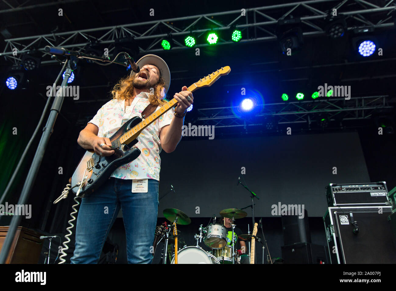 Canadian musician Jesse Roper performing at Summerset Music & Arts ...