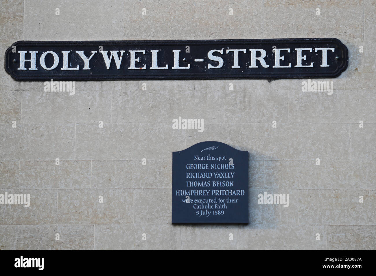 100 holywell hi-res stock photography and images - Alamy