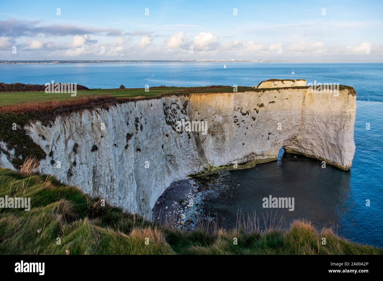 White chalk cliffs Stock Photo - Alamy