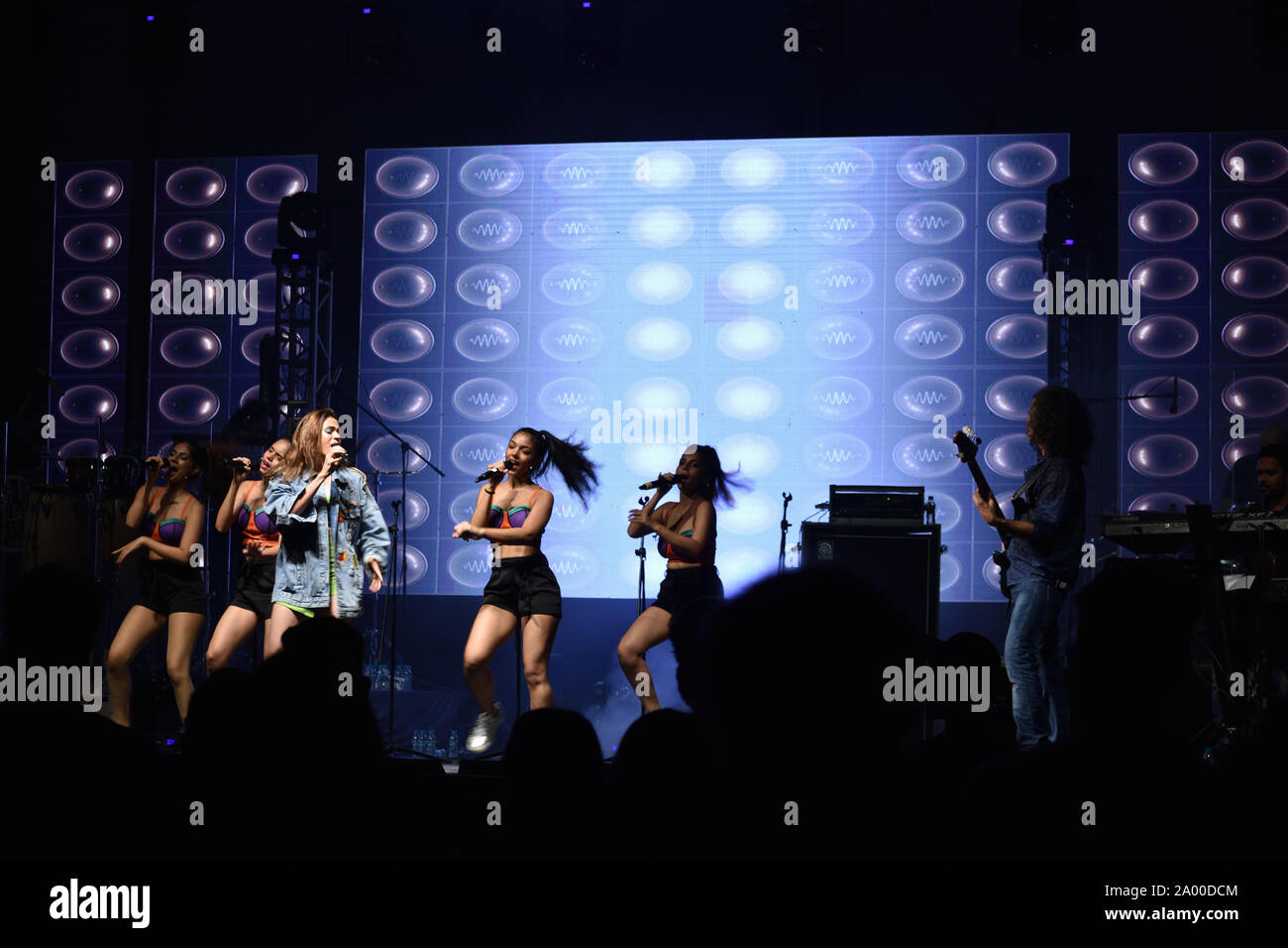 Bollywood singer Shalmali Kholgade stage performance for Equinox 2019 ...