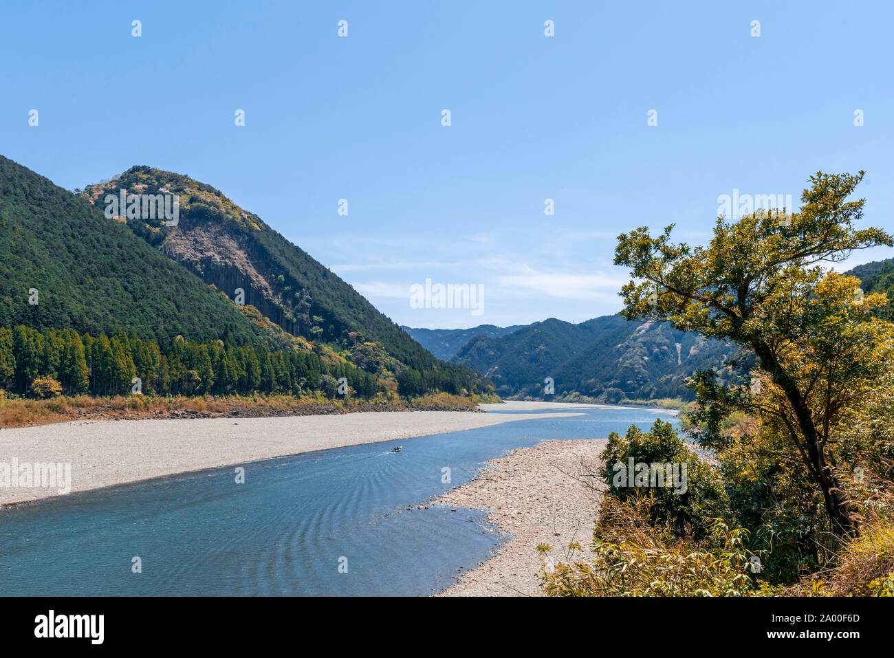 Wide valley hi-res stock photography and images - Alamy