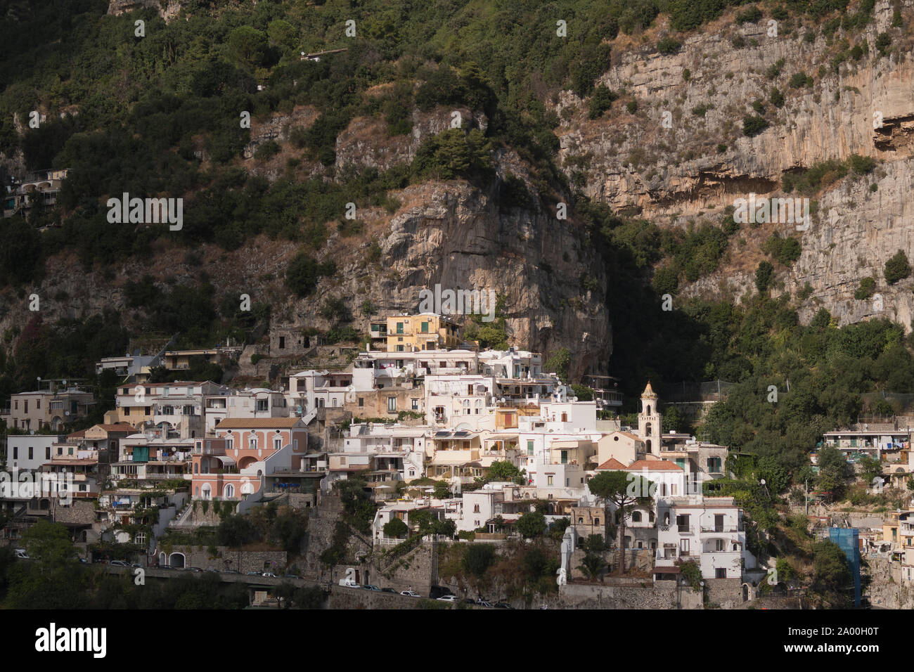 Hillside homes in positano in italy Stock Photo - Alamy