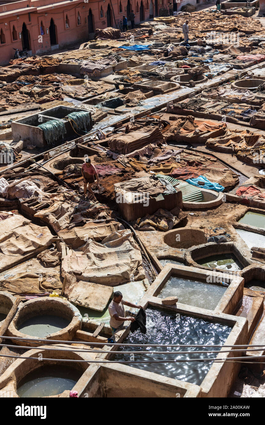 Marrakech leather tanning hi-res stock photography and images - Alamy