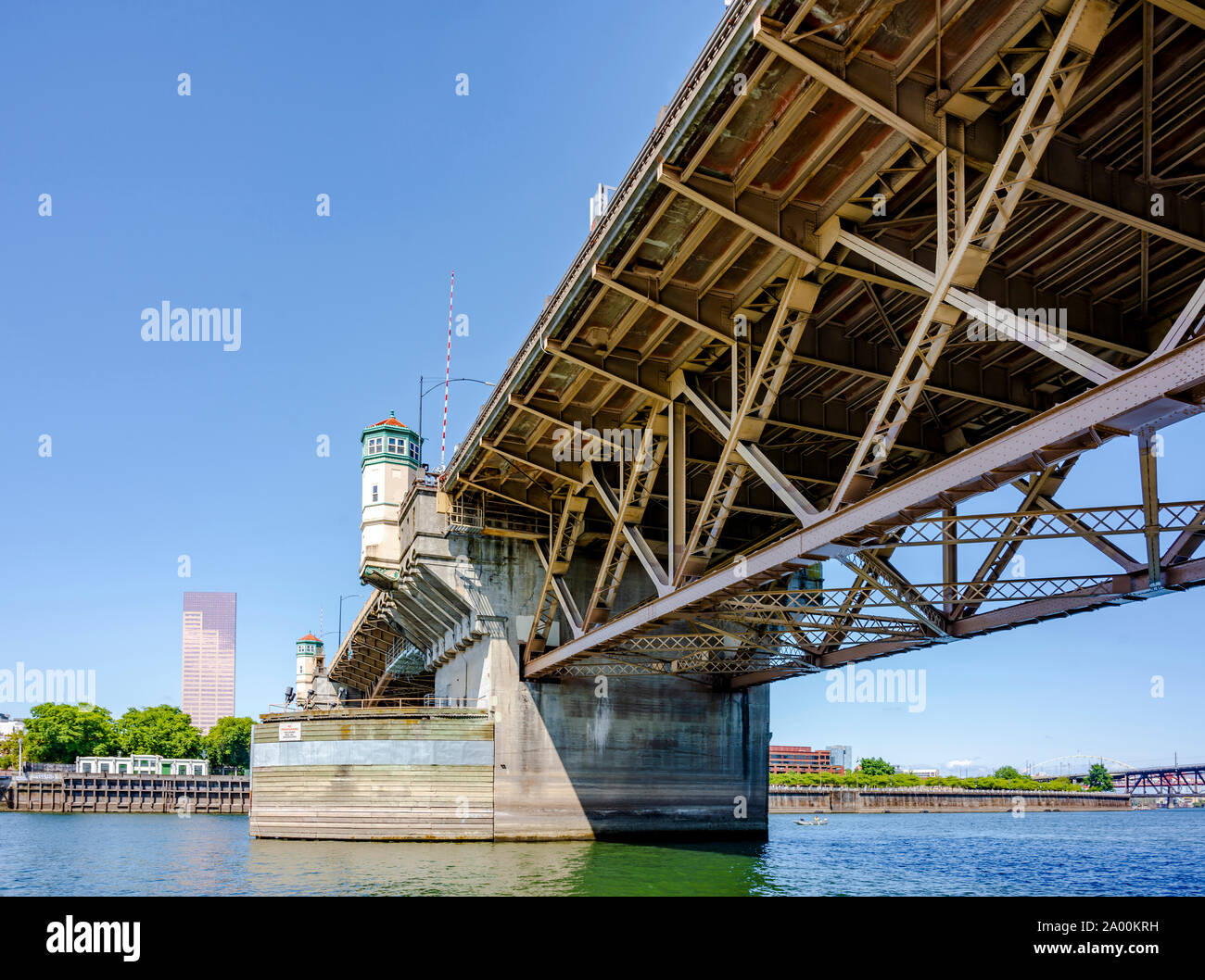 Bascule truss bridge hi-res stock photography and images - Alamy