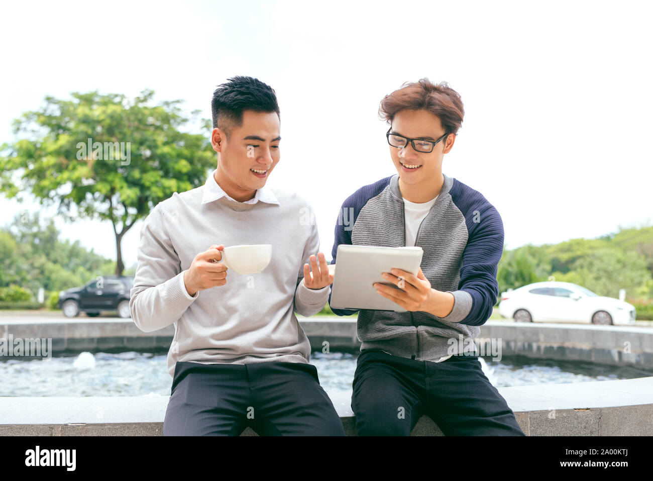 Asian friends hi-res stock photography and images - Alamy