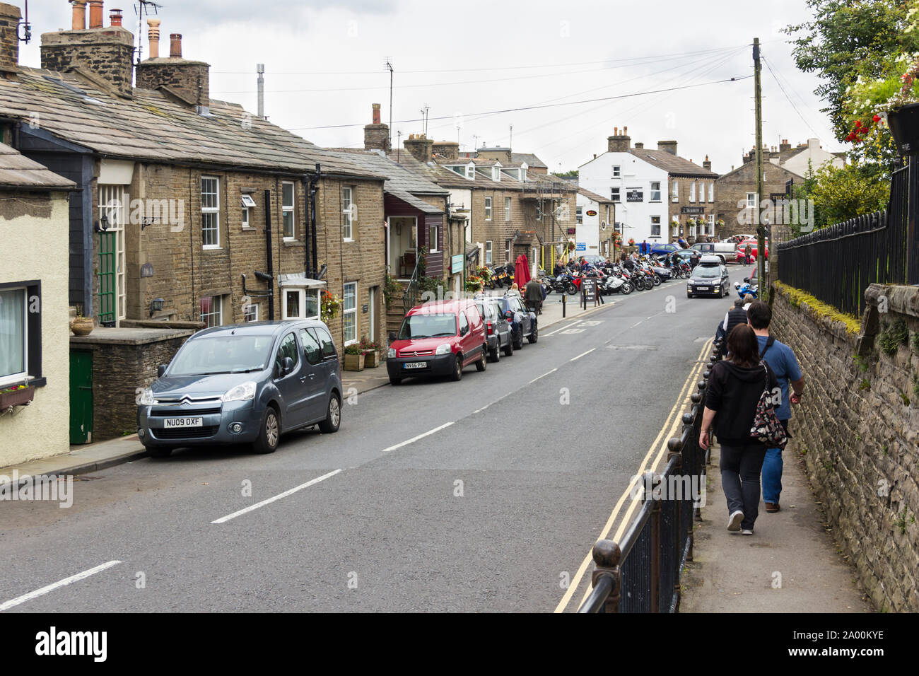 Market day hawes market town hi-res stock photography and images - Alamy