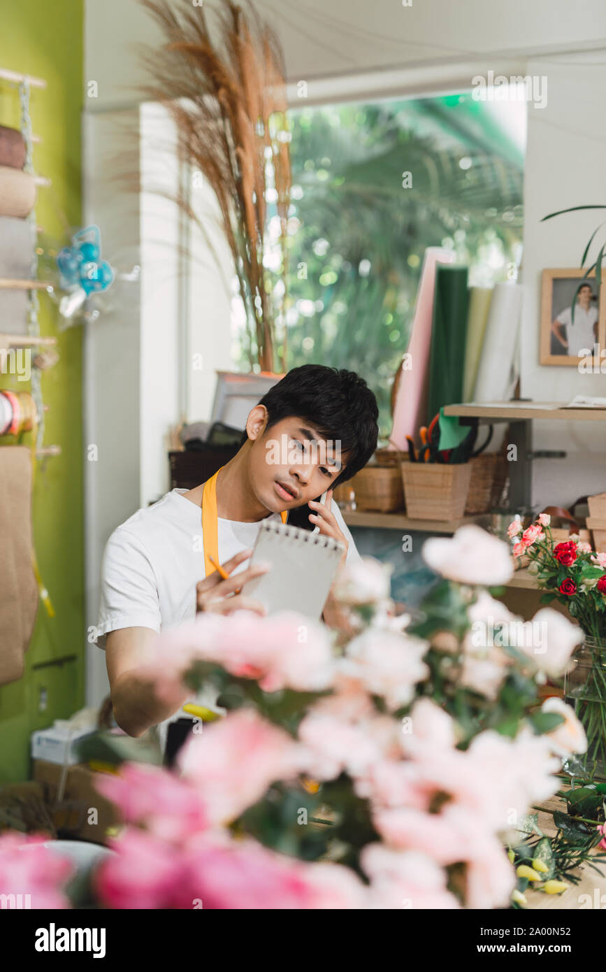 Owner employer hi-res stock photography and images - Alamy