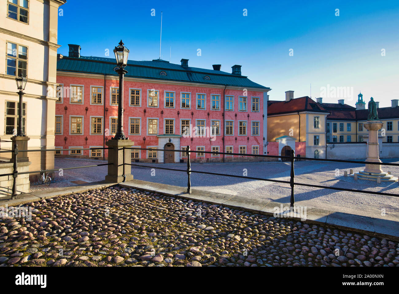 Birger Jarls Torg with Stenbock Palace and statue of Stockholm founder ...
