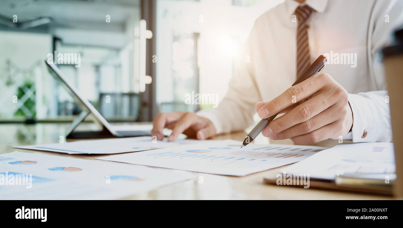 Compiling data hi-res stock photography and images - Alamy