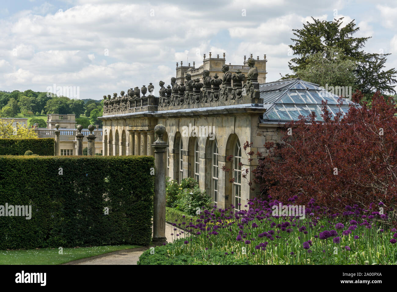 Chatsworth house gardens hi-res stock photography and images - Alamy