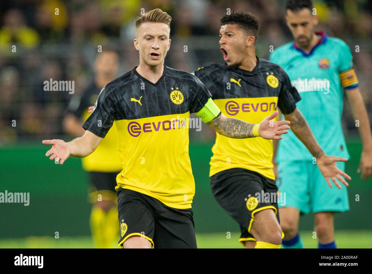 Marco REUS (left, DO) and Jadon SANCHO (DO) are frustrated, frustrated ...