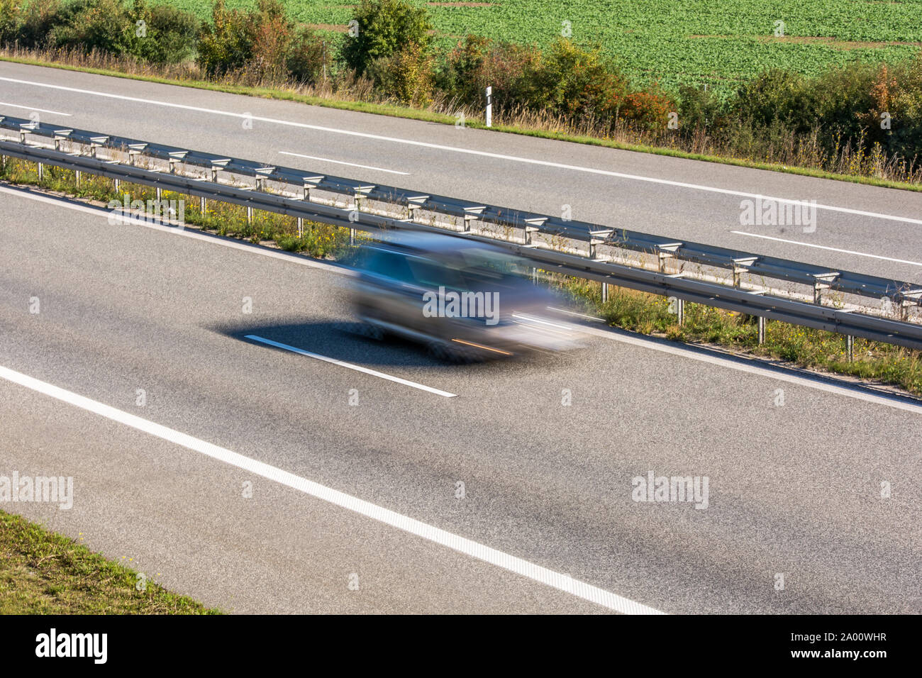 Fast moving car hi-res stock photography and images - Alamy