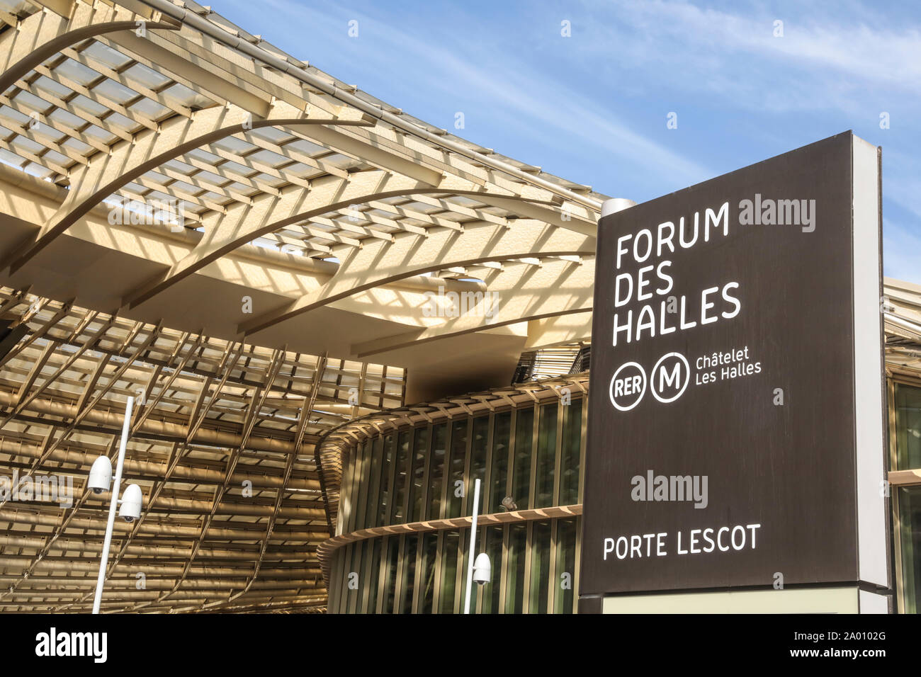 FORUM DES HALLES DEVIENT WESTFIELD FORUM DES HALLES Stock Photo - Alamy