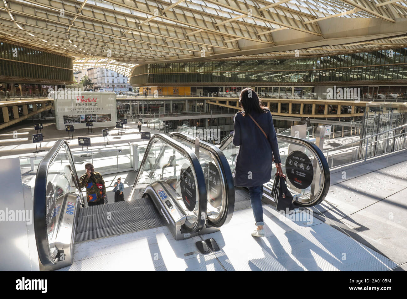 FORUM DES HALLES DEVIENT WESTFIELD FORUM DES HALLES Stock Photo - Alamy