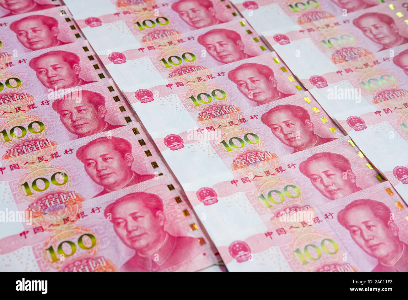 100 Chinese Renminbi Banknotes Background Stock Photo - Alamy