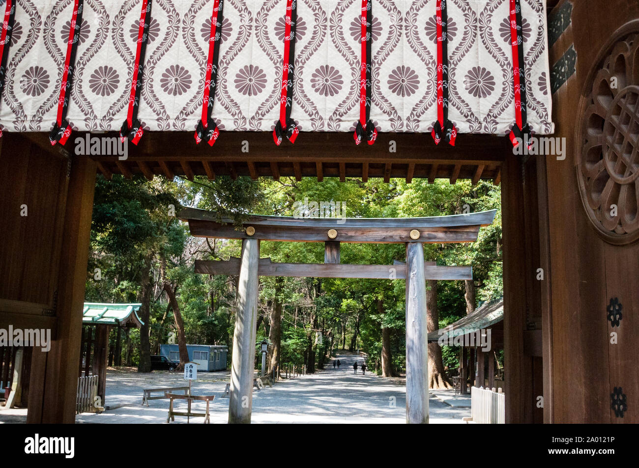 Park like setting of Meiji Shinto Shrine in Tokyo, Japan with the ...