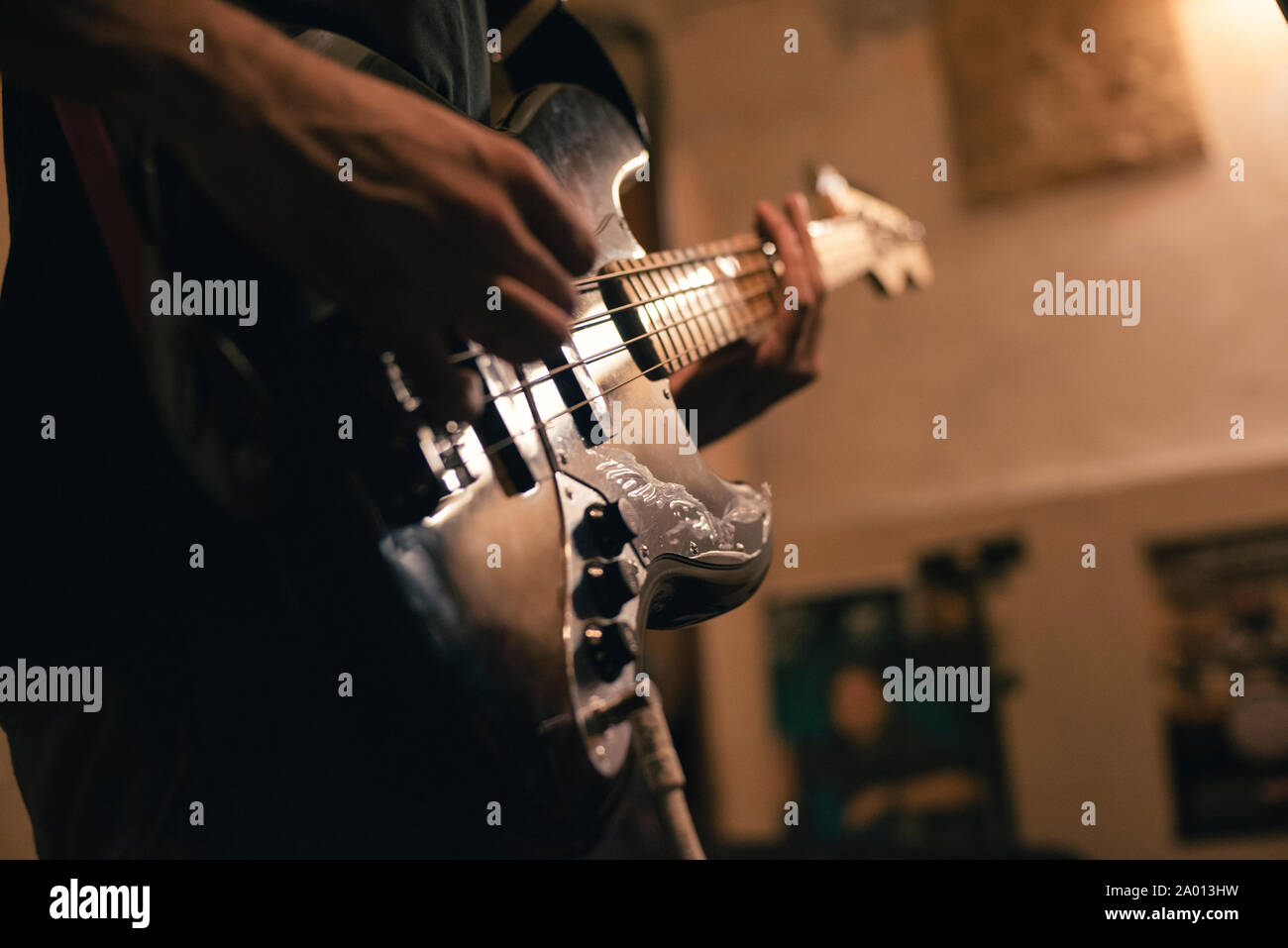 Damascus city walls hi-res stock photography and images - Alamy