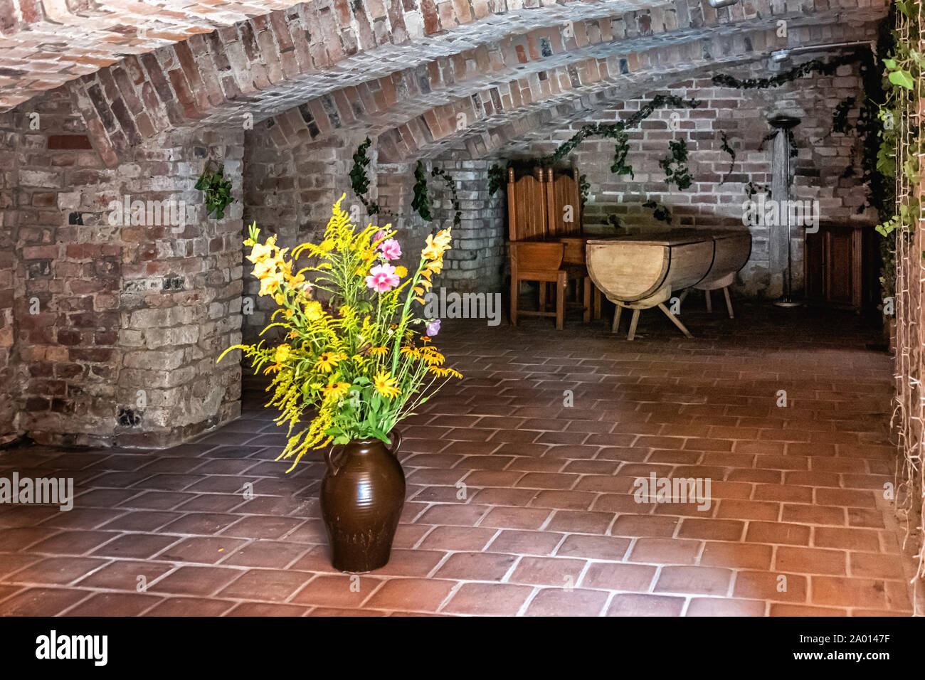 Restored castle vault hi-res stock photography and images - Alamy