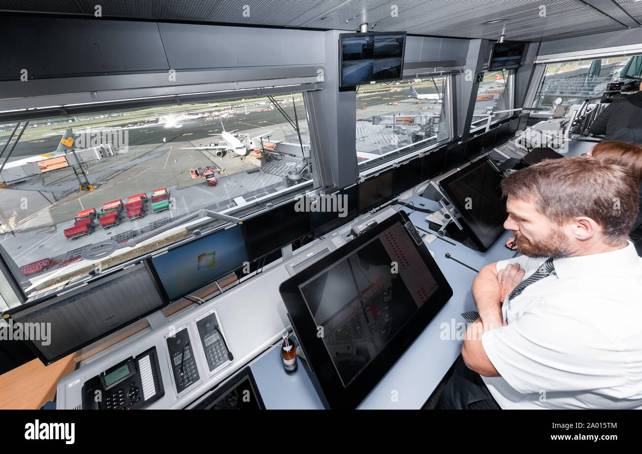 Hamburg, Germany. 19th Sep, 2019. Apron controllers work in a research ...