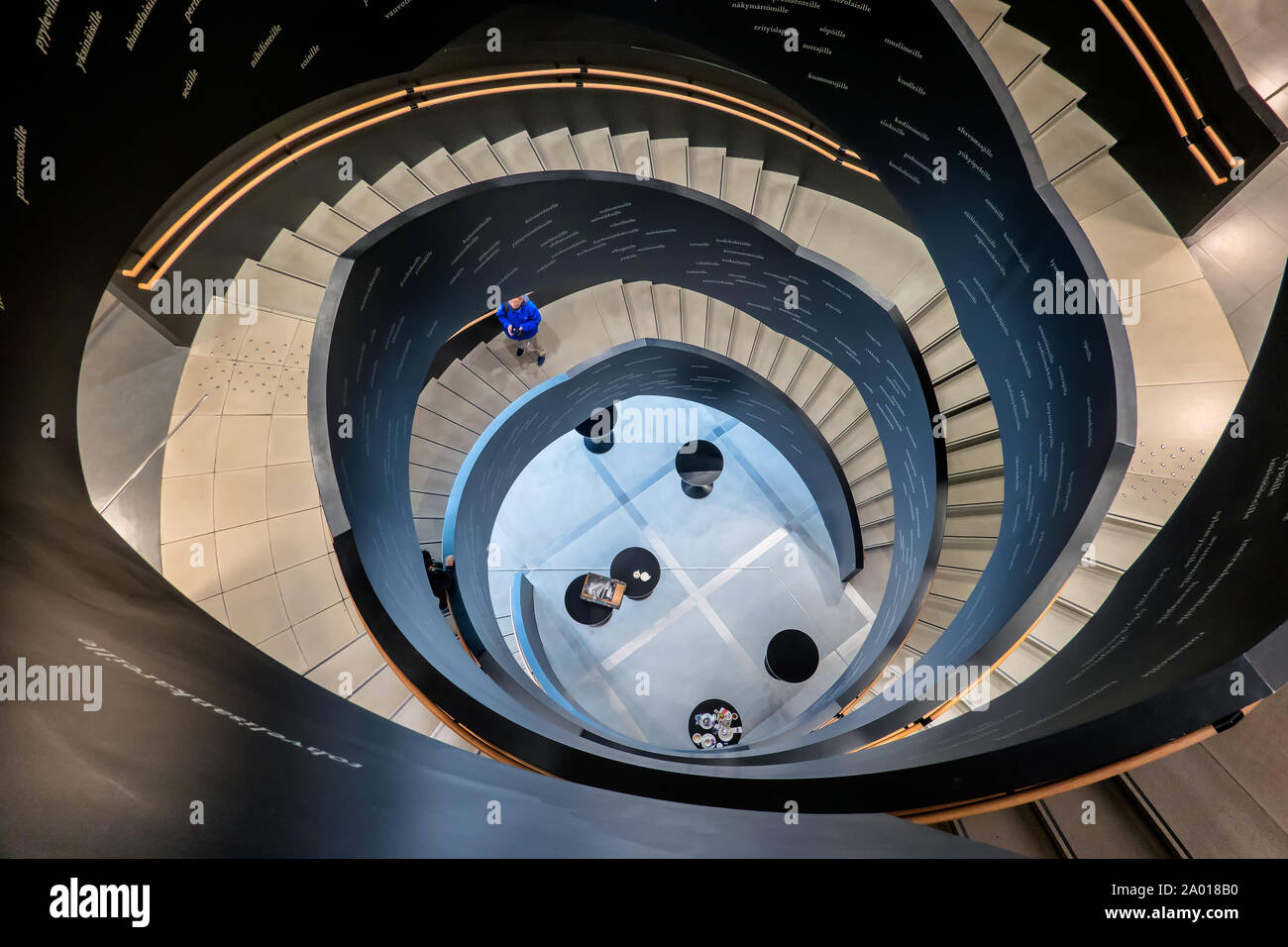 Spiral stairs library hi-res stock photography and images - Alamy