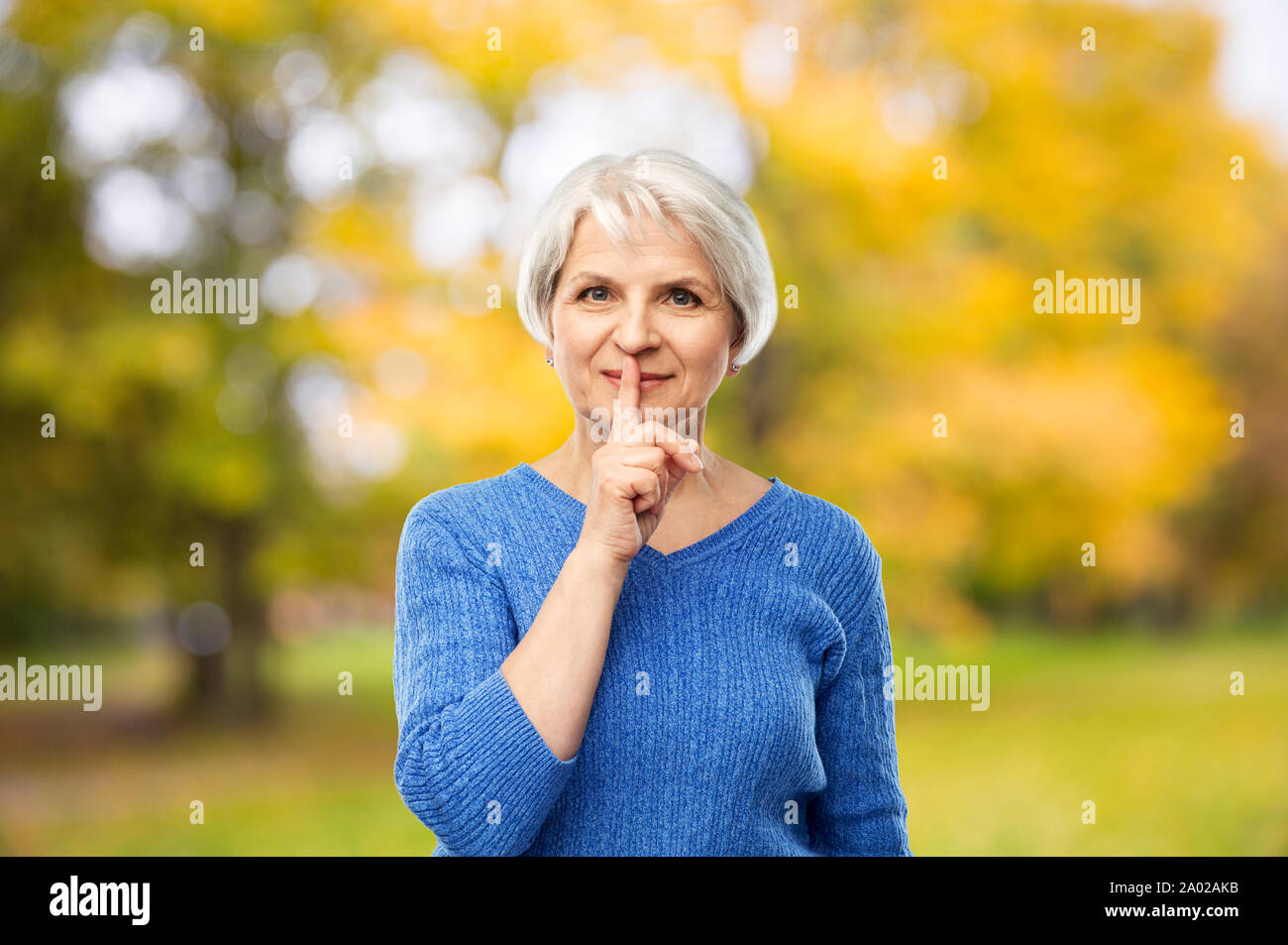 Shush gesture hi-res stock photography and images - Alamy