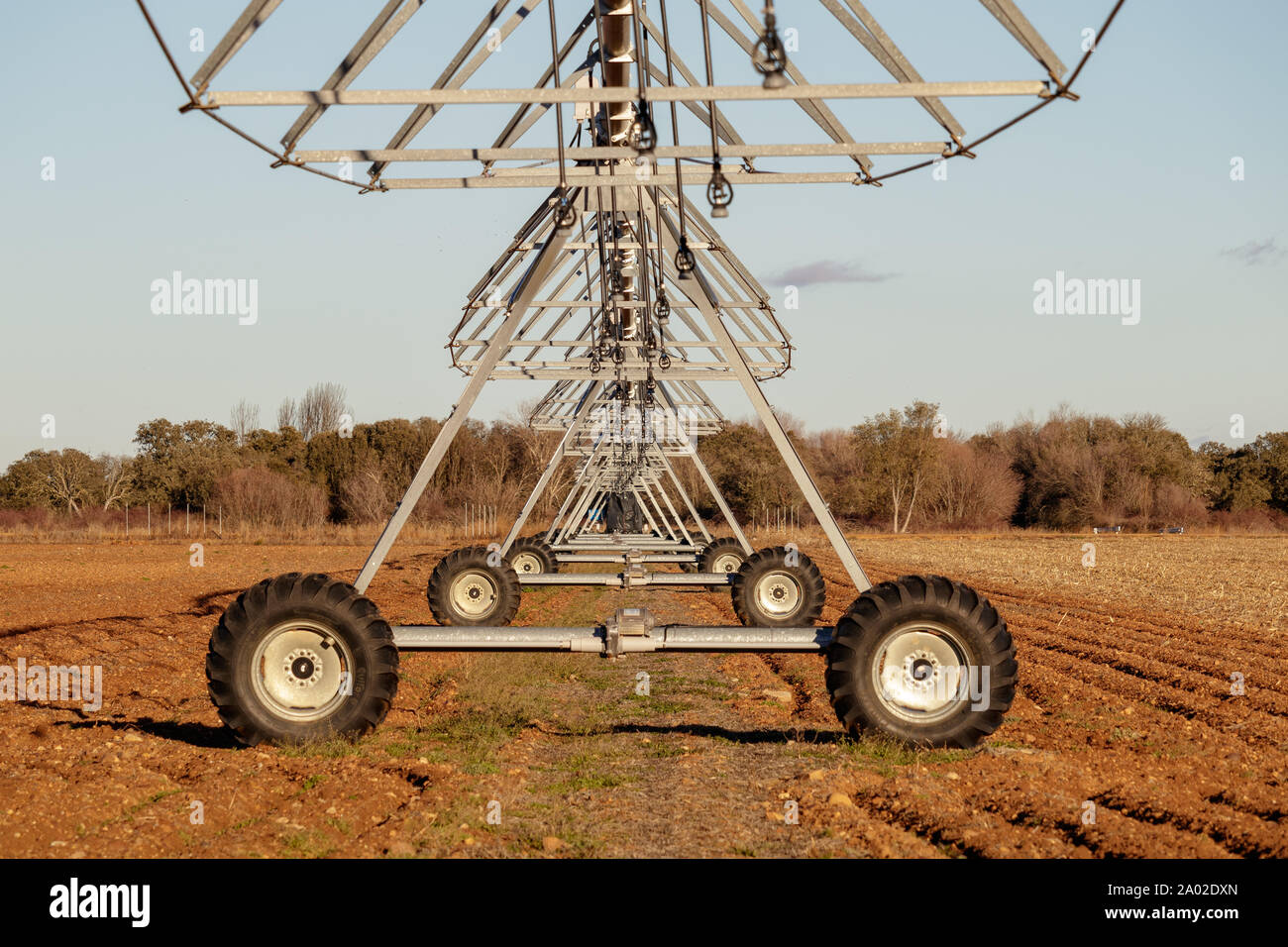 Large scale irrigation hi-res stock photography and images - Alamy