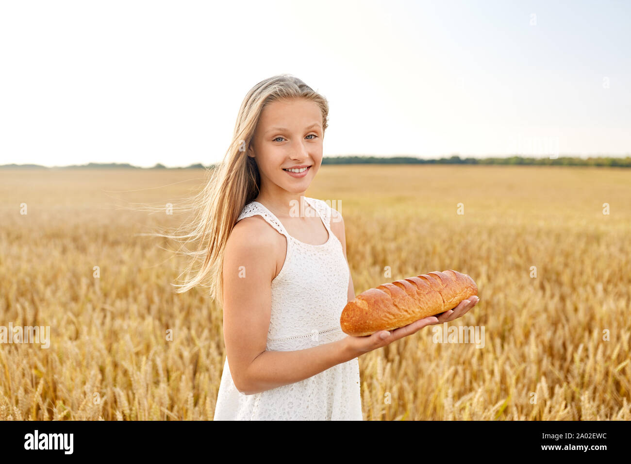 Field loaf hi-res stock photography and images - Alamy